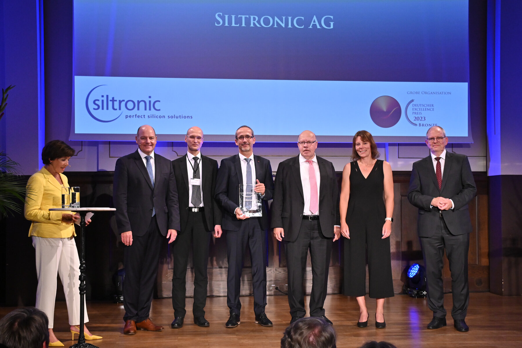 Siltronic receives prestigious Ludwig Erhard Award – Siltronic ...