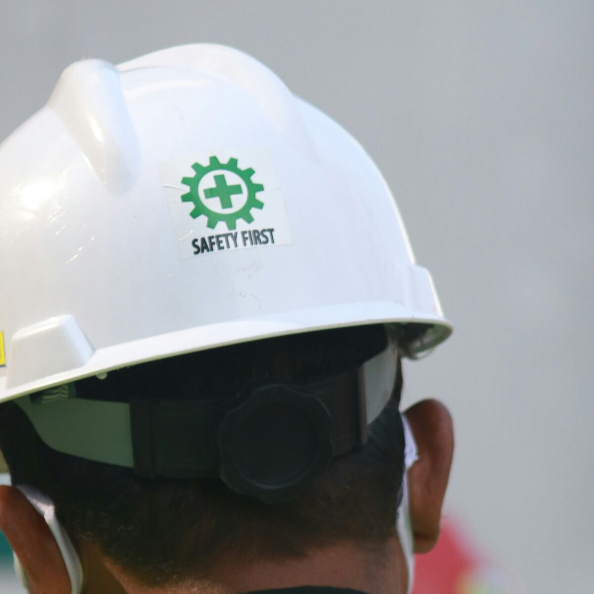 Safety – Siltronic / perfect silicon solutions